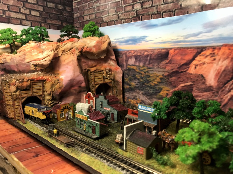 Western Town & Wildlives – Outland Models