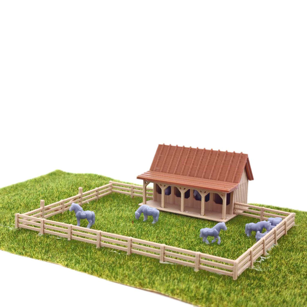 Small Country Stable w Horses and Grass 1:160 N Scale – Outland Models