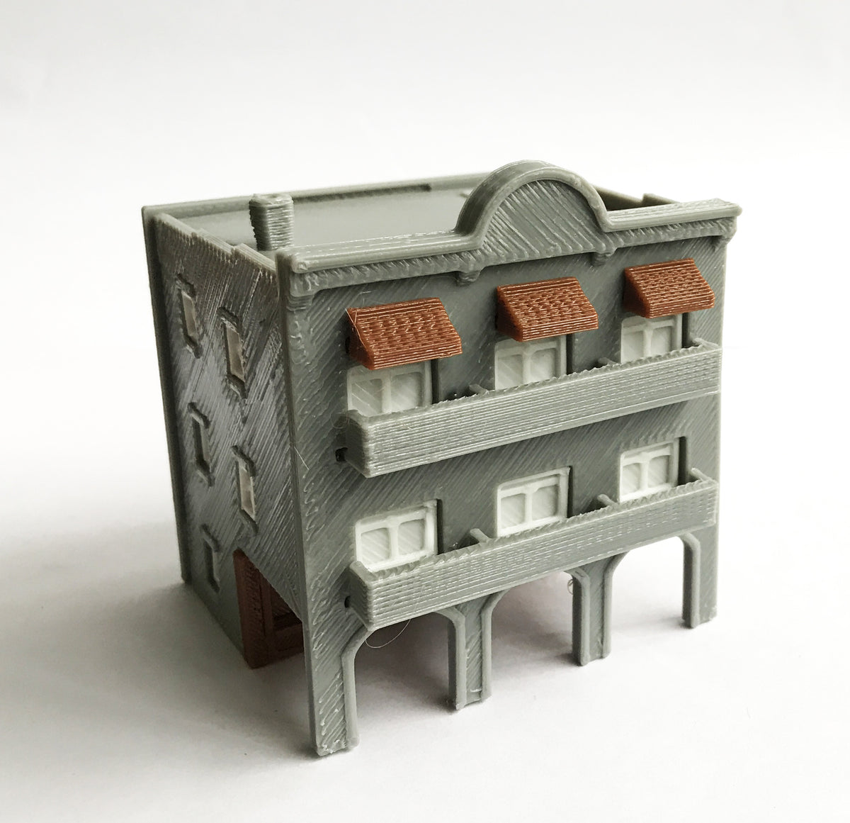 City Classic 3-Story Arcade Building N Scale 1:160 Outland Models Trai